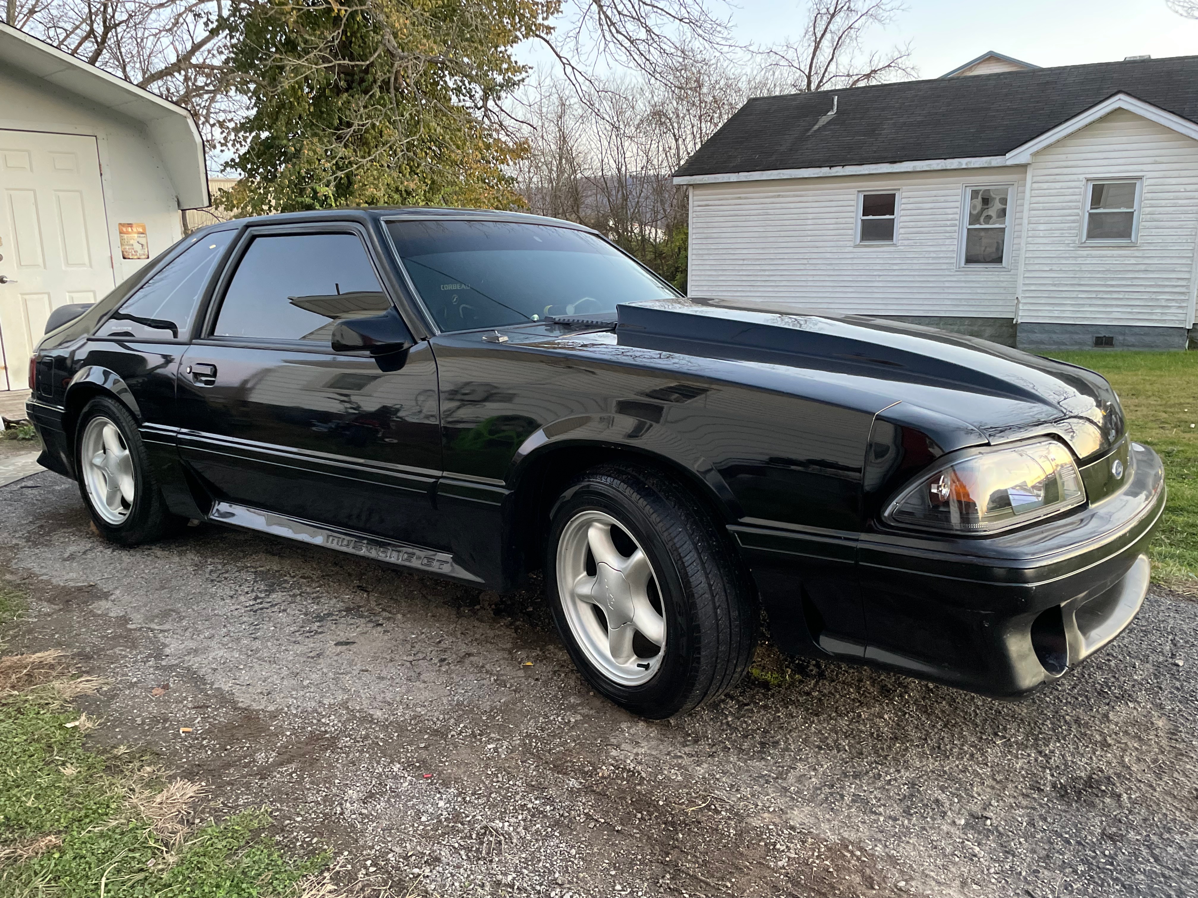 1993 Ford Mustang : Razor’s Edge